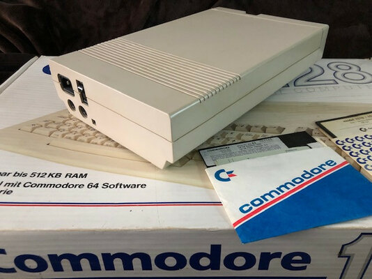 Closed - Boxed commodore 128 + 1571 with PSU, booklets and cables | AmiBay