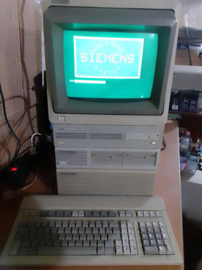 Closed - HP 9000/300 Hewlett-Packard Workstation + HP 9122C Dual 3.5 ...