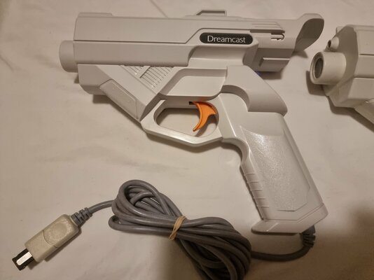 Closed - Sega Dreamcast 2 x official Light Guns Fully Restored ...