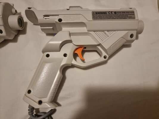 Closed - Sega Dreamcast 2 x official Light Guns Fully Restored ...