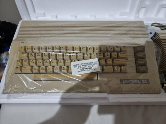 Closed - Commodore 64c Light Fantastic Fully Boxed Complete | AmiBay