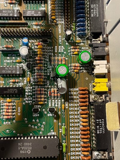 Closed - Amiga 2000 2MB CHIP RAM, 8mb FastRam, ECS v2 and Gotek | AmiBay