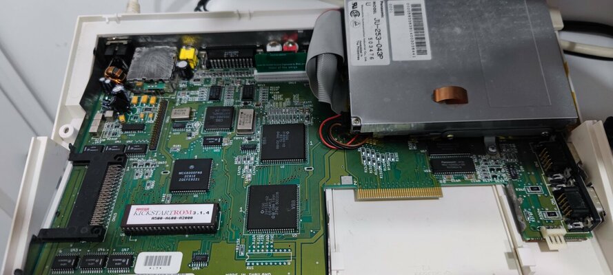 Closed - Amiga 600 A600 SMD recapped with PCB keyboard and KS 3.1.4 ...