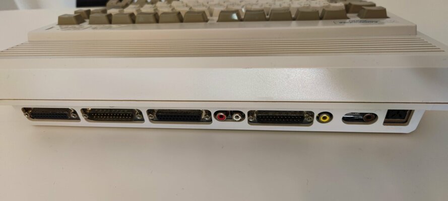 Closed - Amiga 600 A600 SMD recapped with PCB keyboard and KS 3.1.4 ...