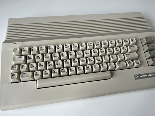 Sold - Commodore 64 Reloaded MK2 + Ultimate-II+L cartridge | AmiBay