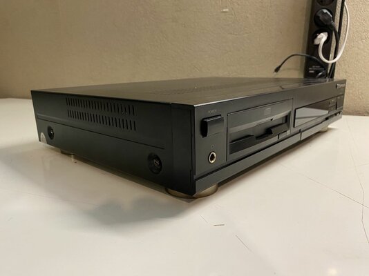 Sold - Commodore (Amiga) CDTV. Unit + PS/2 Keyboard | AmiBay