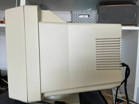 Closed - Microvitec 1438 CRT monitor for Amiga computers | AmiBay