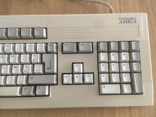 Sold - Amiga 3000 keyboard AZERTY french layout A3000 | AmiBay