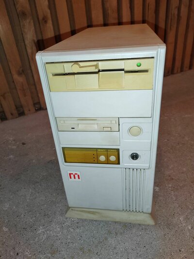 Closed - Vintage Mini Tower PC with 386SX-16 | AmiBay