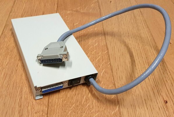 Closed - External 3.5" Floppy Drive Enclosure | AmiBay