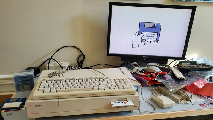 Closed - Amiga 1000 system - price drop and separation | AmiBay