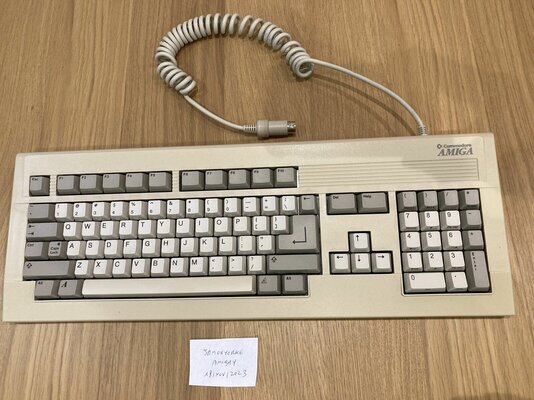 Sold - Amiga 3000 keyboard (US layout) | AmiBay