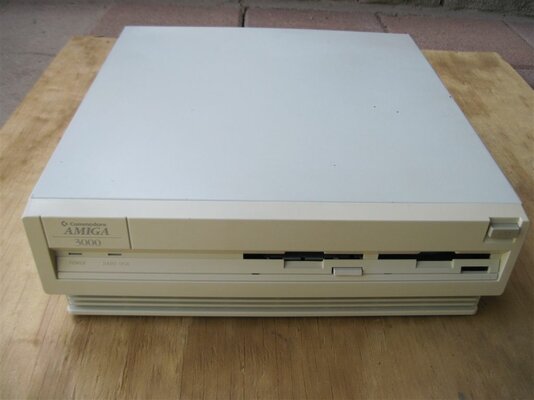 Sold - Amiga A3000 in Excellent Condition | AmiBay