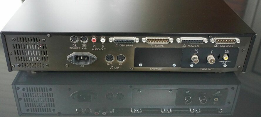 Sold - CDTV 1000 with Floppy drive, Mouse, Controller, Keyboard black ...