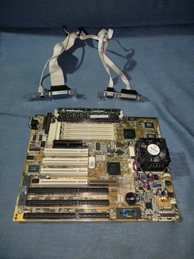 Sold - ASUS TX97-E Socket 7 AT Motherboard (+ AMD K6-233) | AmiBay