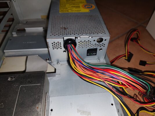 Sold - Amiga 3000 case + modified PSU + floppy drive + daughterboard ...