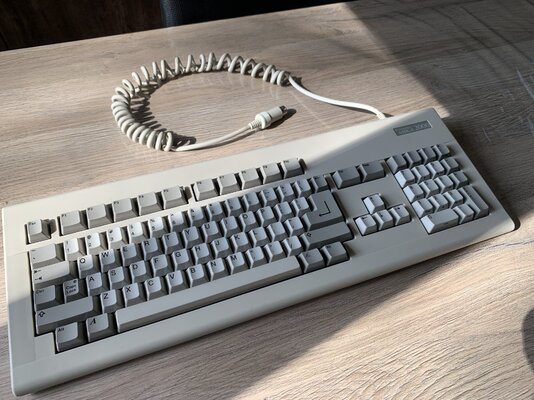 Wanted - Amiga 2000 keyboard | AmiBay