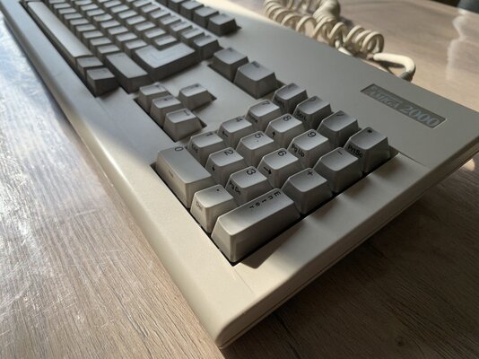Sold - Amiga 2000 Keyboard | AmiBay