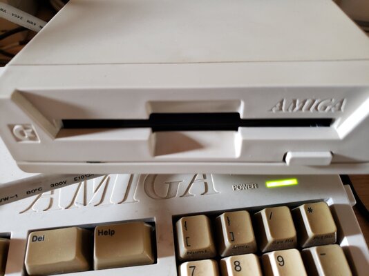 For Sale - Amiga 1010 and 1011 external disk drives | AmiBay