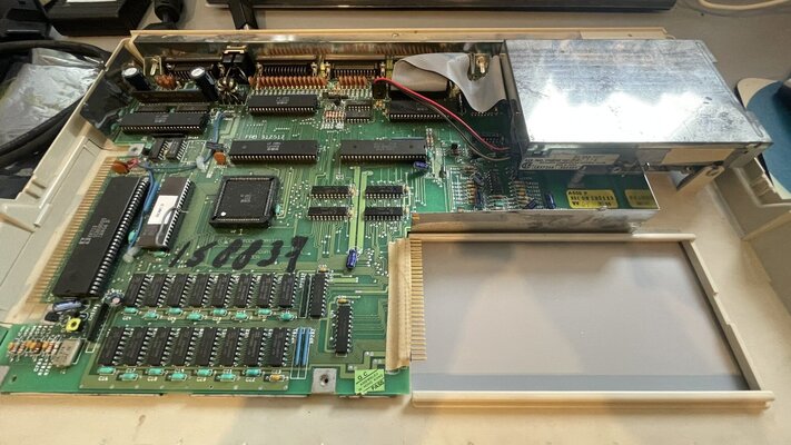 Sold - Amiga 500 chicken lips with hi-tek keyboard | AmiBay