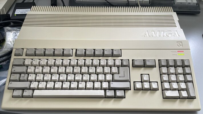 Sold - Amiga 500 chicken lips with hi-tek keyboard | AmiBay