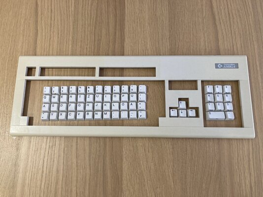 Closed - Amiga 2000 / 3000 keycaps (DE layout) | AmiBay