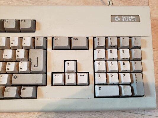 For Sale - Amiga 2000 keyboard AZERTY (FR) | AmiBay