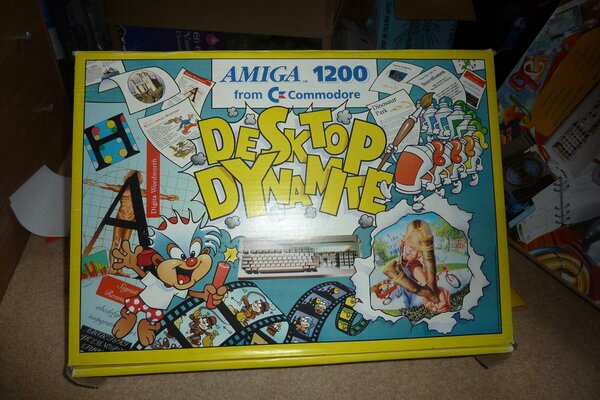 Sold - Amiga 1200 Boxes | AmiBay