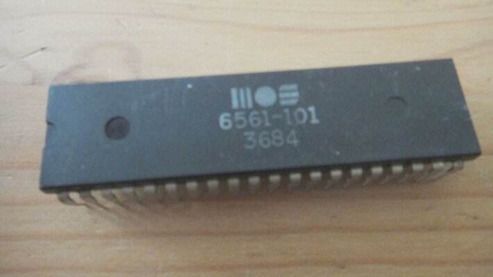 Closed - Commodore MOS 6561 VIC for european VC-20 machines | AmiBay